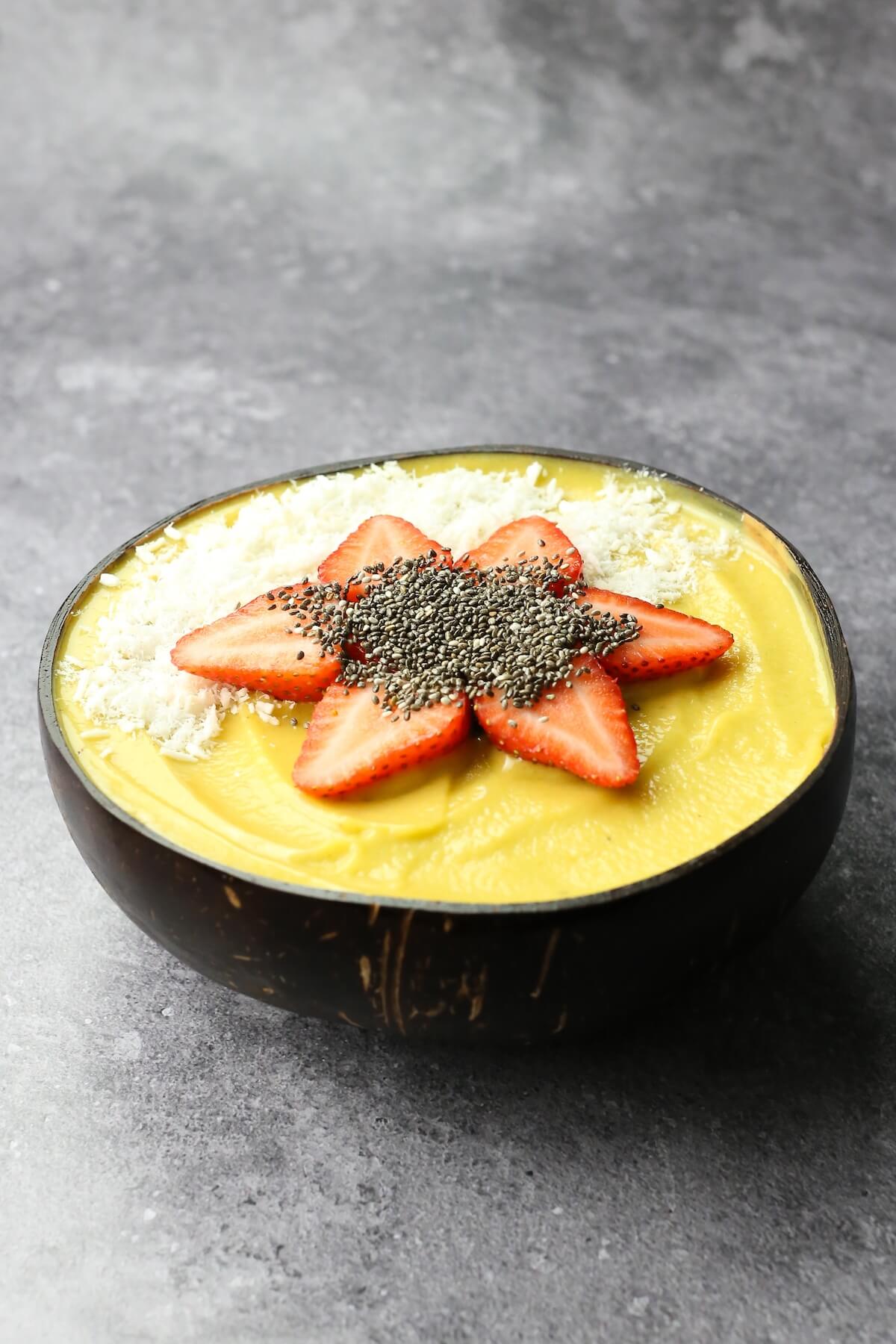 Golden Mango Turmeric Smoothie Bowl