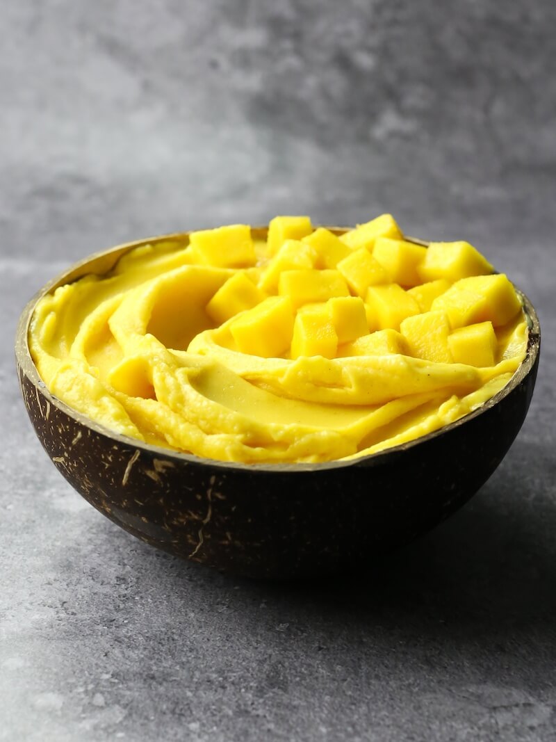 Thick Mango Smoothie Bowl (No Banana)